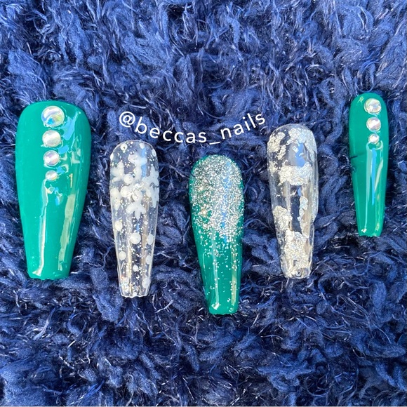 Makeup | Custom Press On Nails Wintergreen | Poshmark